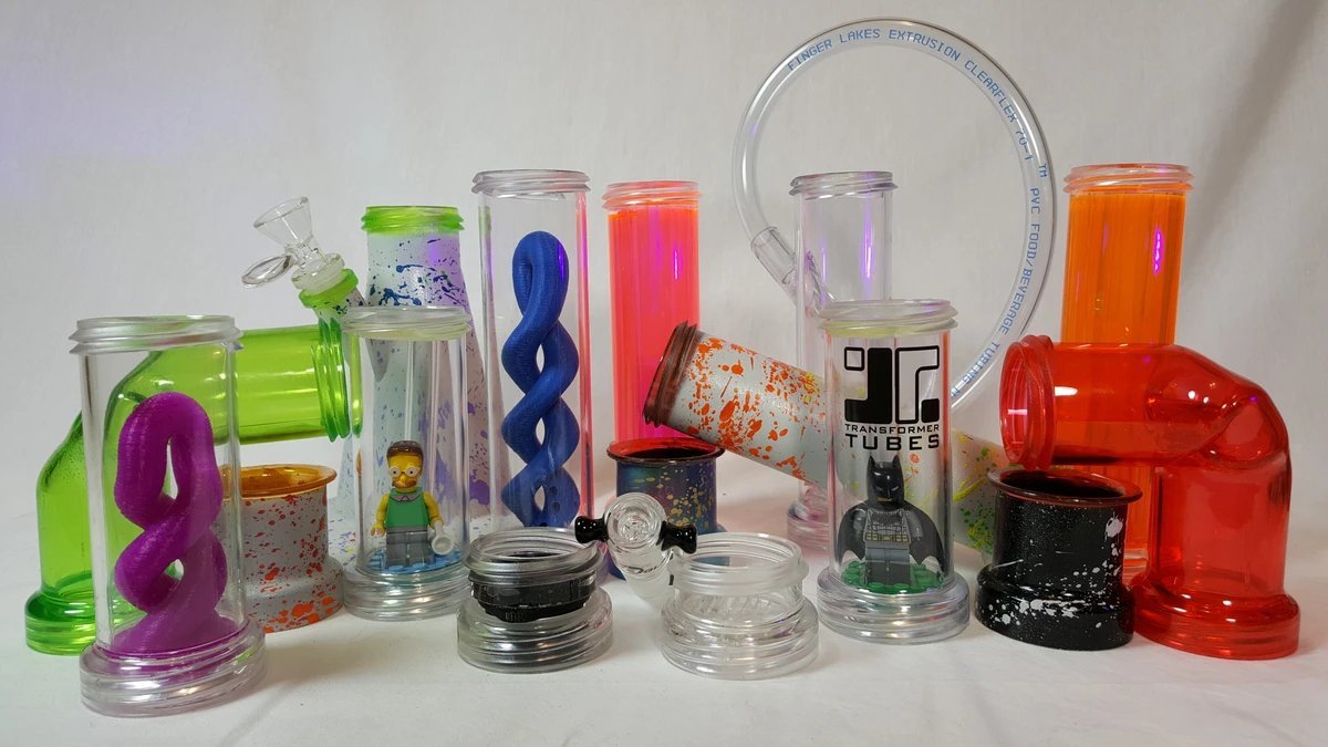 9 Basic Bongs and Accessories For Your Daily Smoke – The Bong Baron